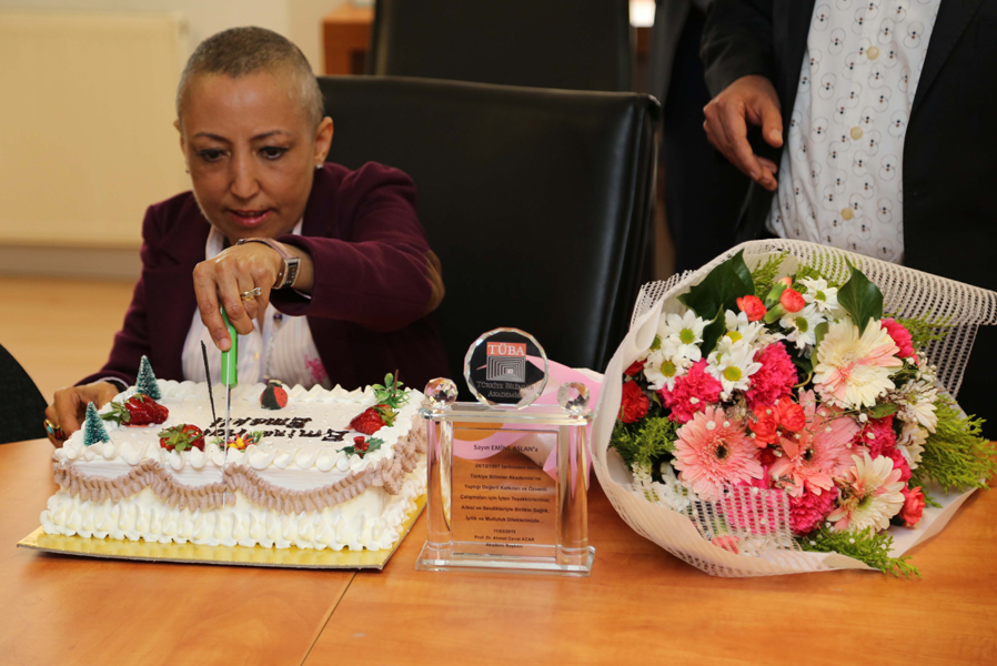 TÜBA GEBİP Sorumlusu Emine Aslan Emekli Oldu | Türkiye Bilimler Akademisi